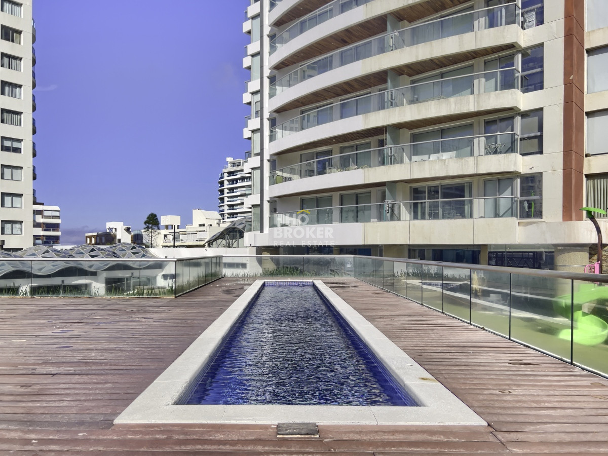 Edificio - ICON BRAVA TOWER