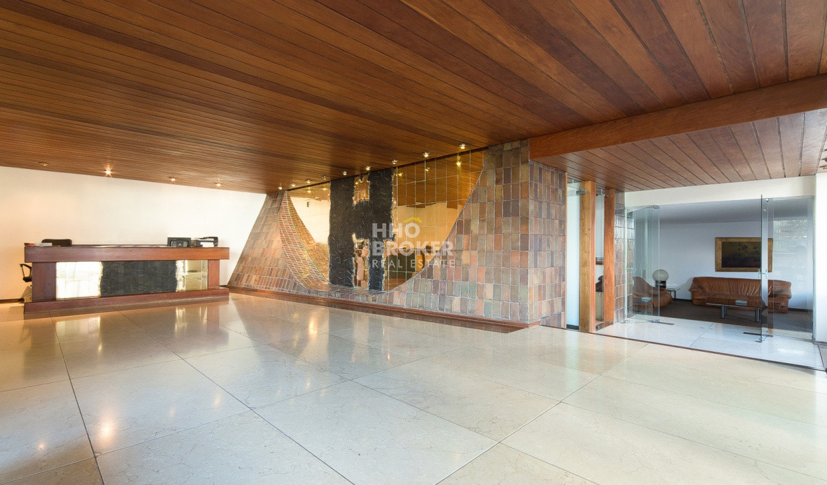 Edificio - EL MONARCA